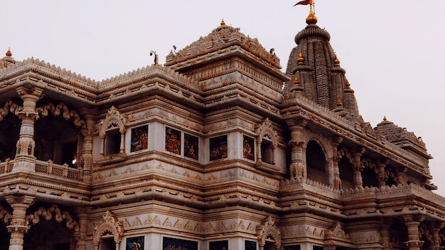 BAPS Shri Swaminarayan Mandir In Chicago | Travel Pediya