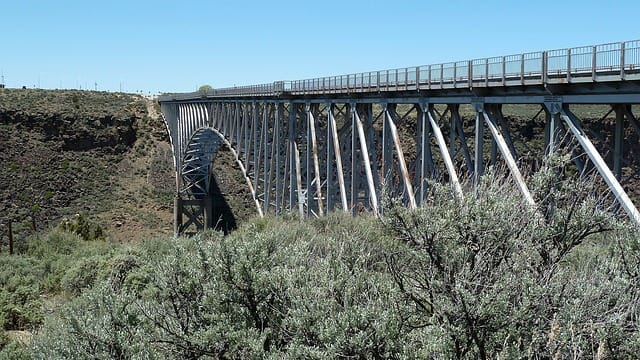 Who Constructed The Rio Grande Gorge Bridge? | Travel Pediya